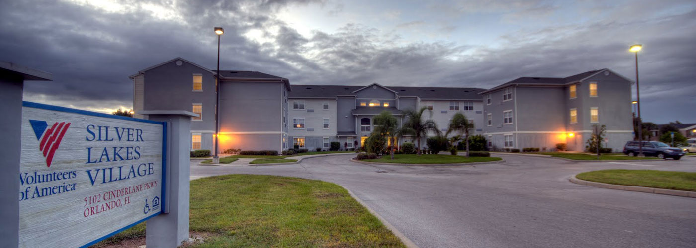 Silver Lakes Village Apartments - VOA Florida